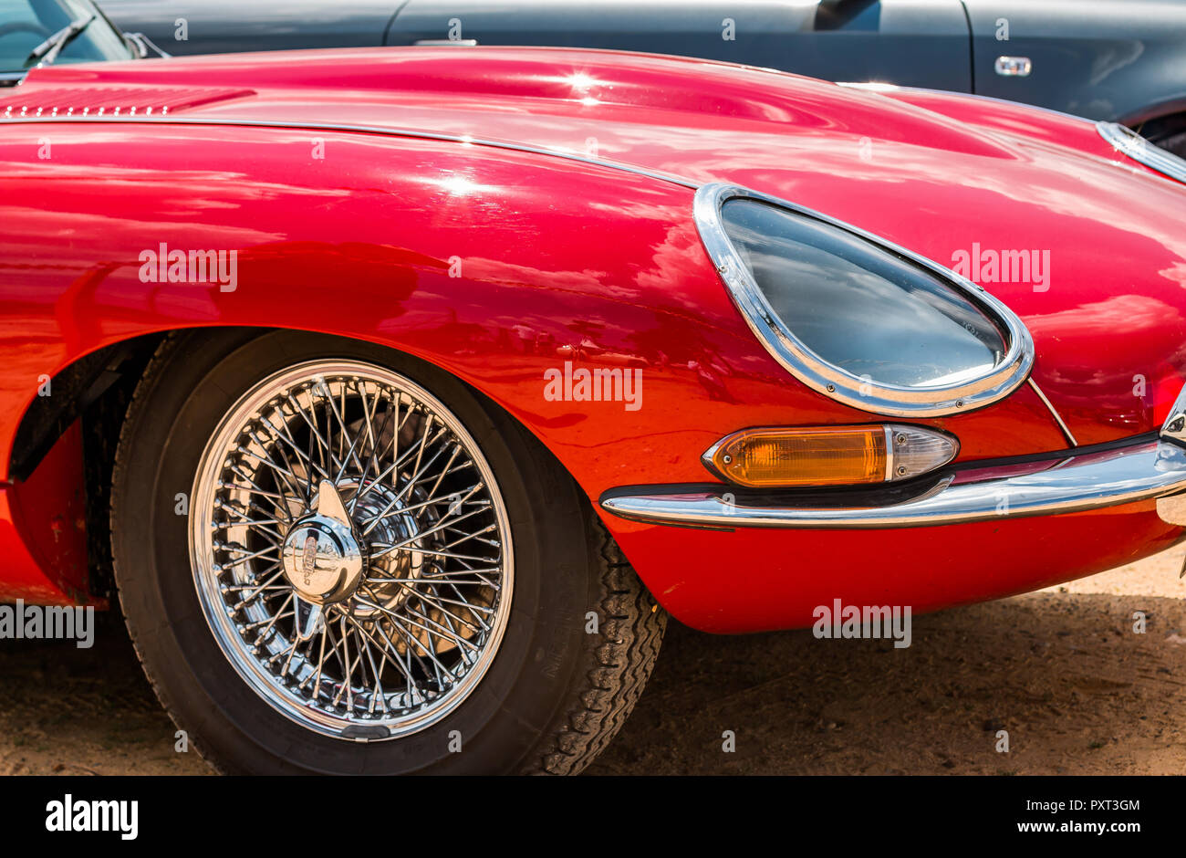Red jaguar e type hi-res stock photography and images - Alamy