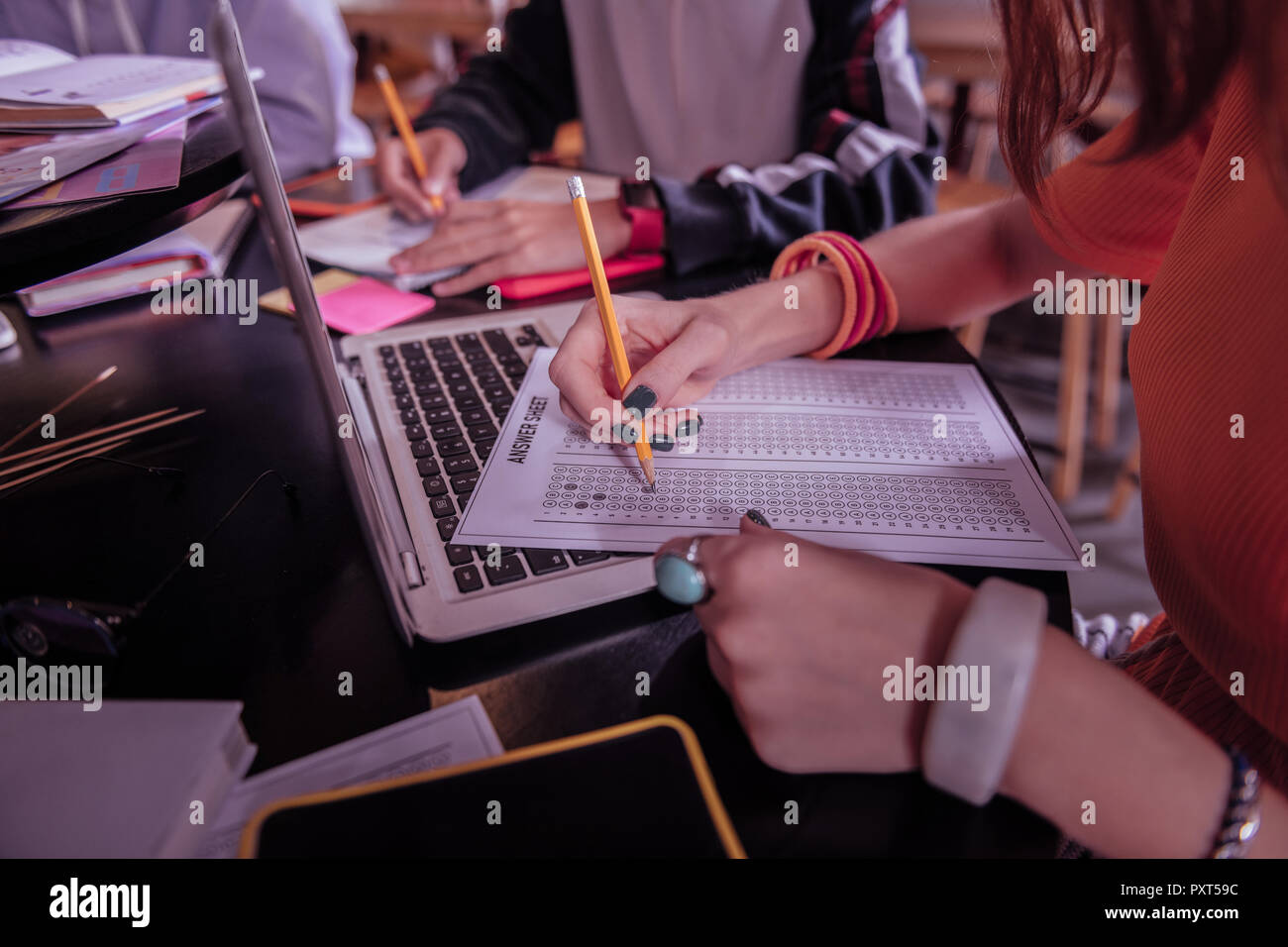 Female highschooler hi-res stock photography and images - Alamy