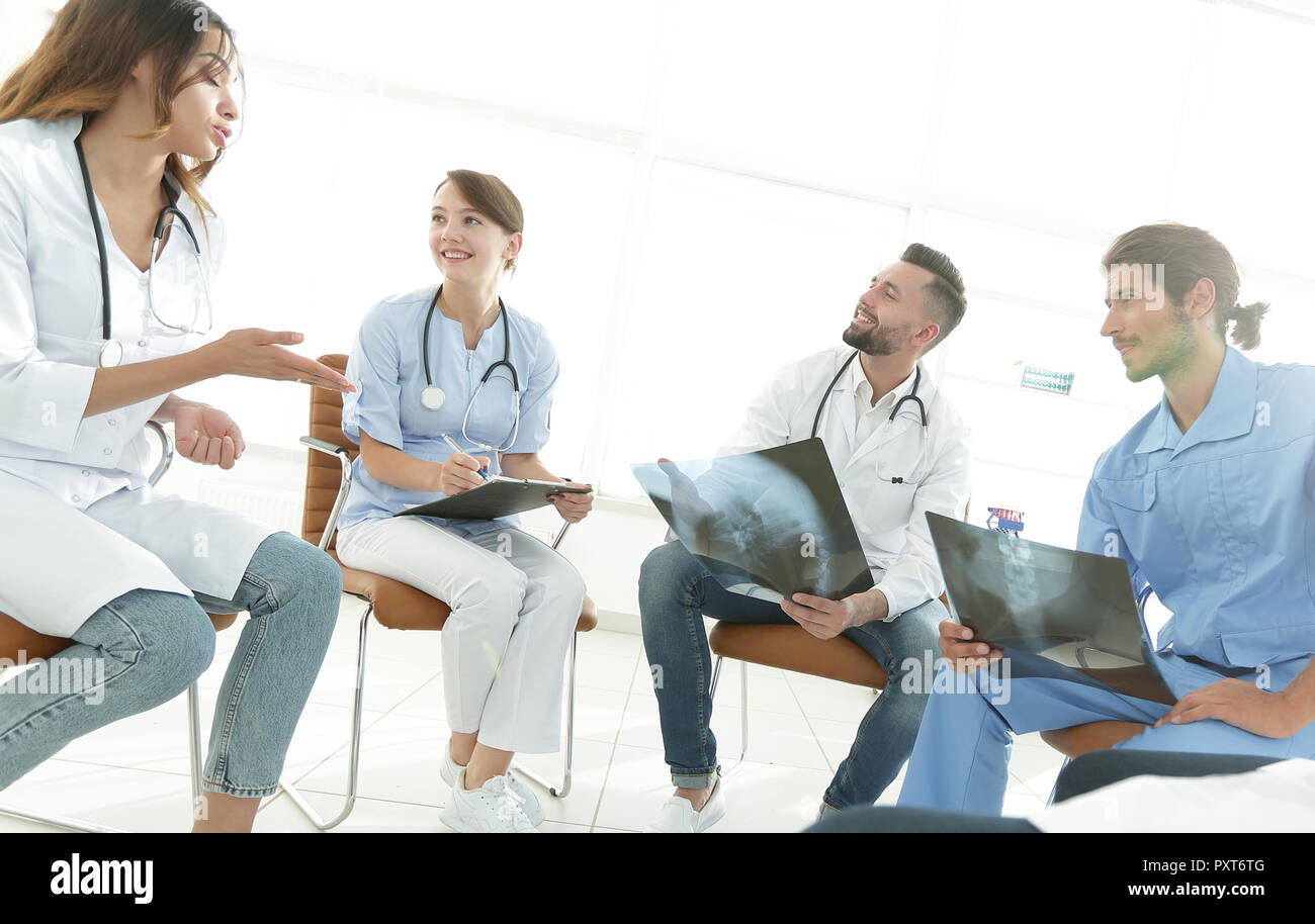 Patient communication radiography hi-res stock photography and images ...