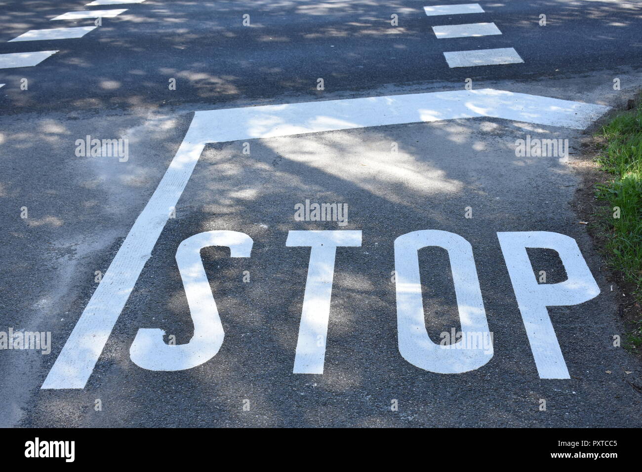 road sign STOP Stock Photo - Alamy