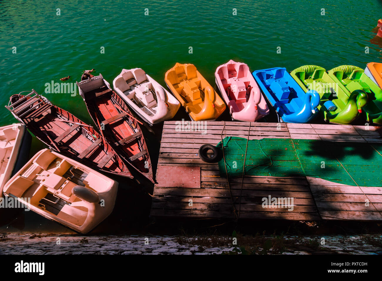 Beautiful landscape bhimtal lake hi-res stock photography and images ...