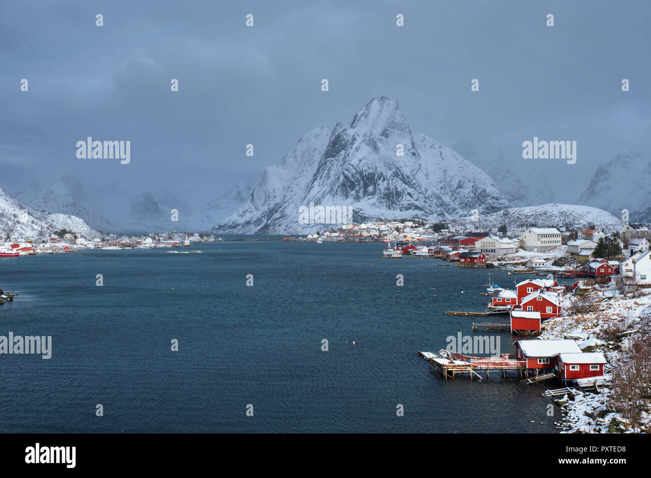 Reine norway winter town hi-res stock photography and images - Alamy