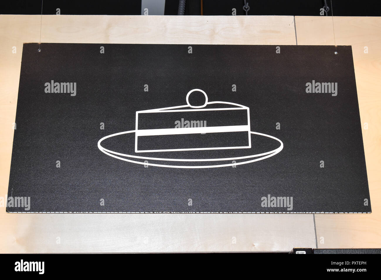 Birthday drawing hi-res stock photography and images - Alamy