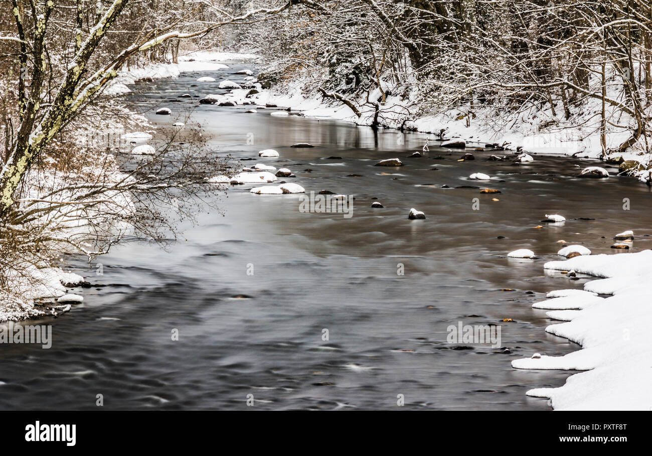 Winter Farmington River Barkhamsted, Connecticut, USA Stock Photo - Alamy