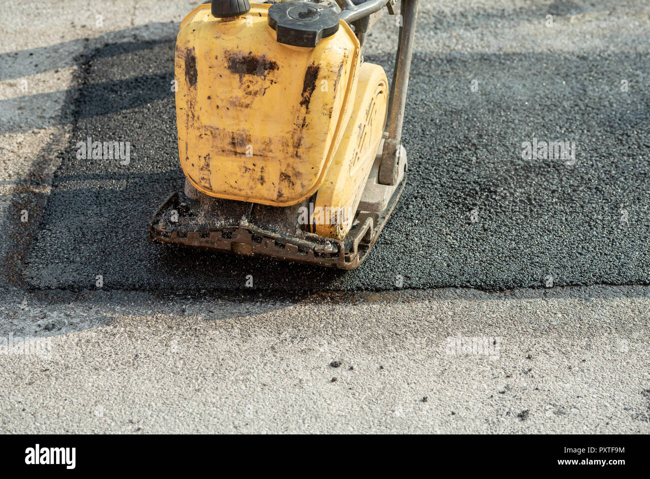 Compactor process hi-res stock photography and images - Alamy