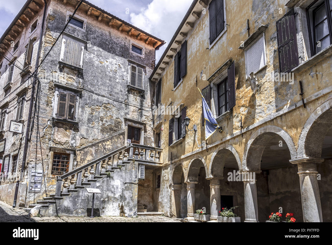 Mountain village Groznjan, Istria, Croatia Stock Photo - Alamy