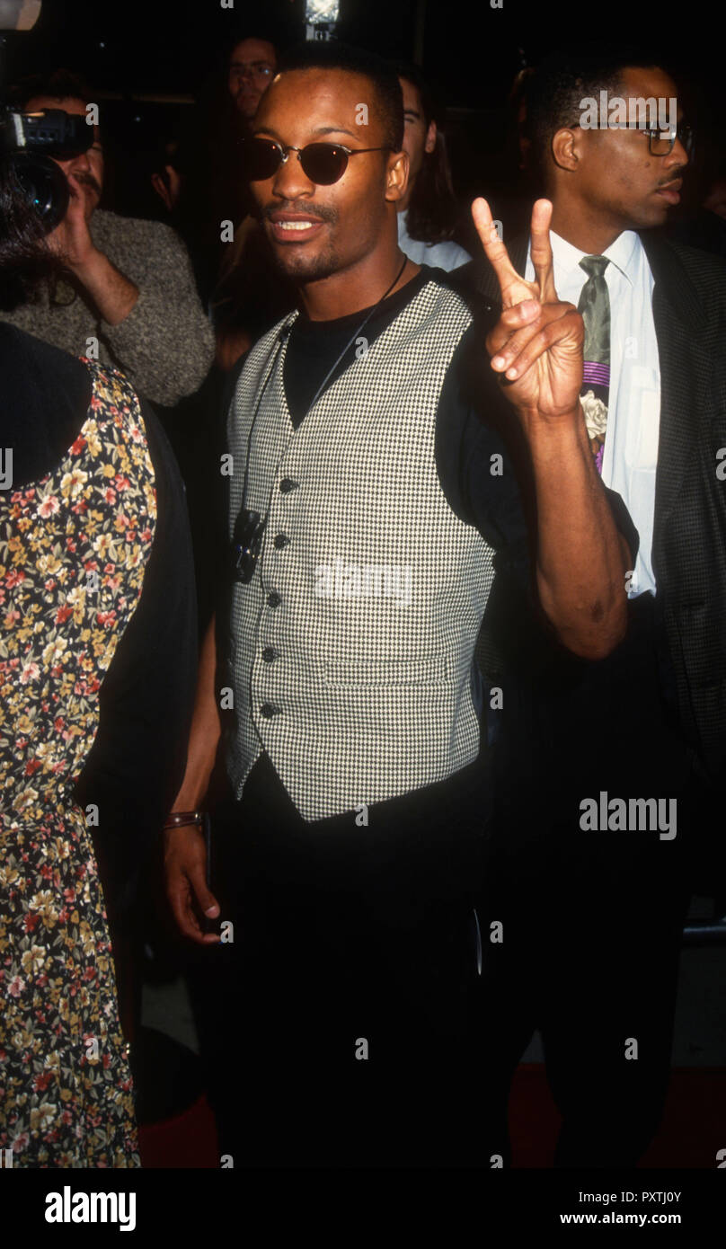 BEVERLY HILLS, CA - NOVEMBER 17: Director John Singleton attends Warner ...
