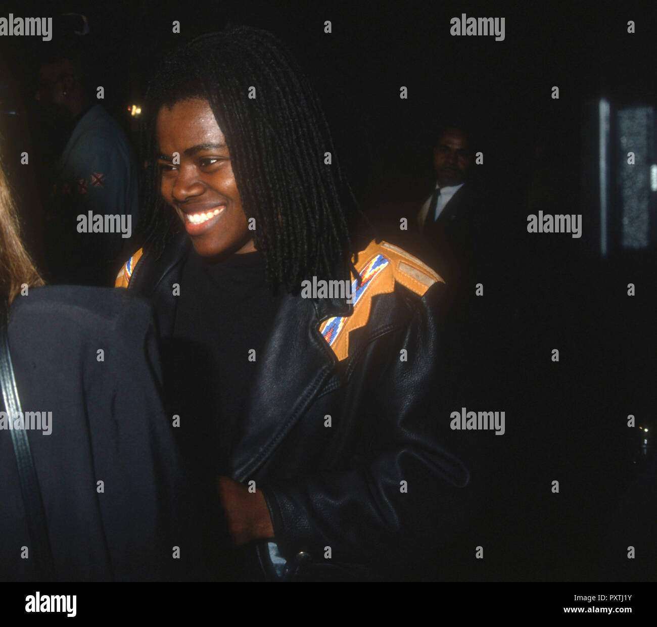 BEVERLY HILLS, CA - NOVEMBER 17: Singer Tracy Chapman attends Warner ...