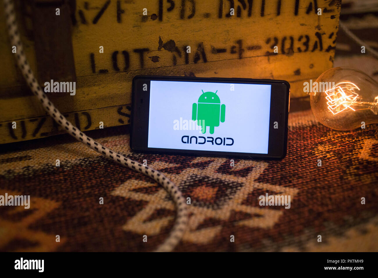 Os logo hi-res stock photography and images - Alamy