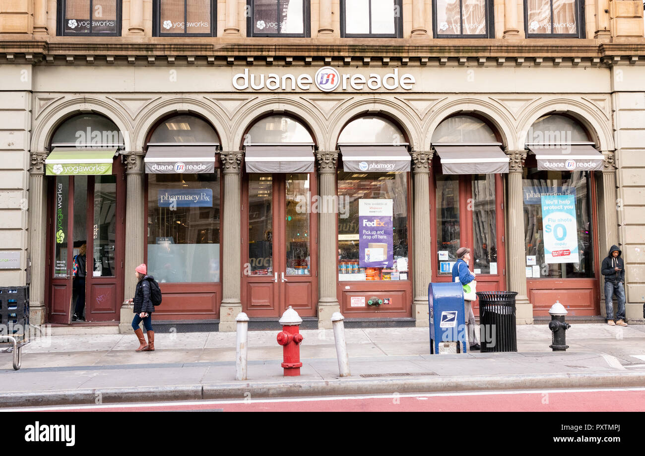 Duane reade shop hi-res stock photography and images - Alamy