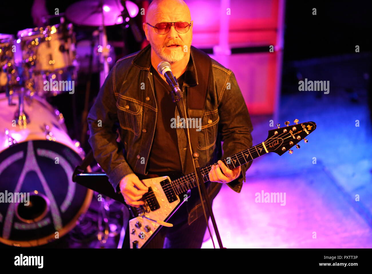 Wishbone ash band hi-res stock photography and images - Alamy