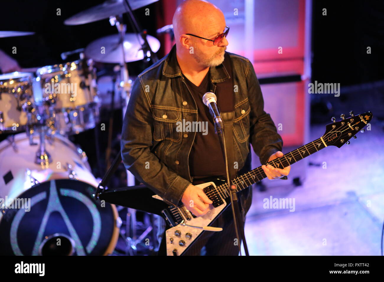 Wishbone ash band hi-res stock photography and images - Alamy