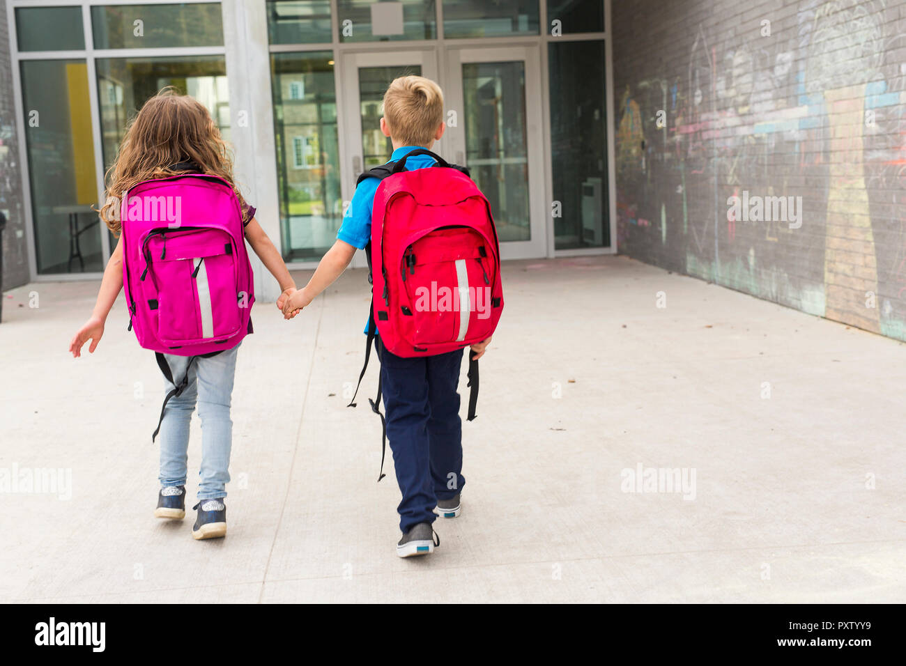 Grade 9 students hi-res stock photography and images - Alamy