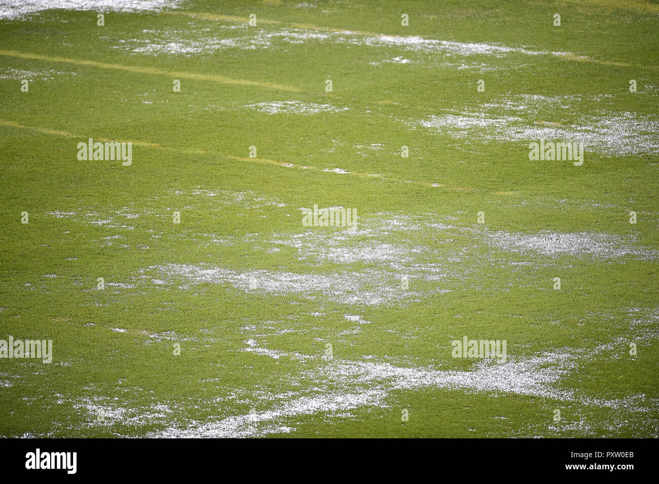 Football pitch flooded hi-res stock photography and images - Alamy