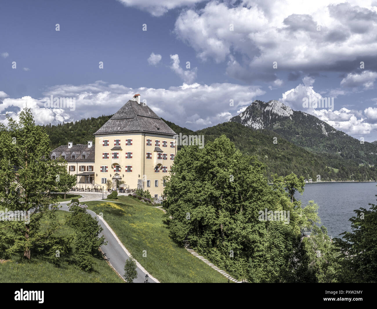Schloss fuschl hi-res stock photography and images - Alamy