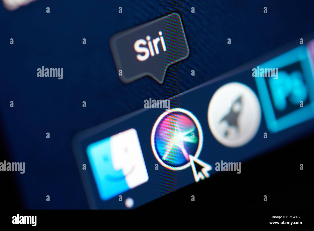 Siri search hi-res stock photography and images - Alamy