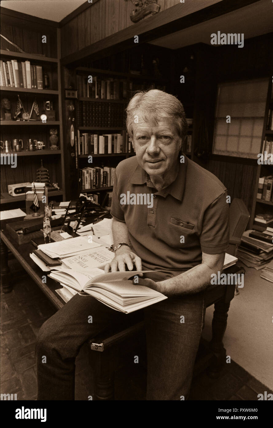 Jimmy Carter in his study at his 1 Woodland Drive home in Plains ...