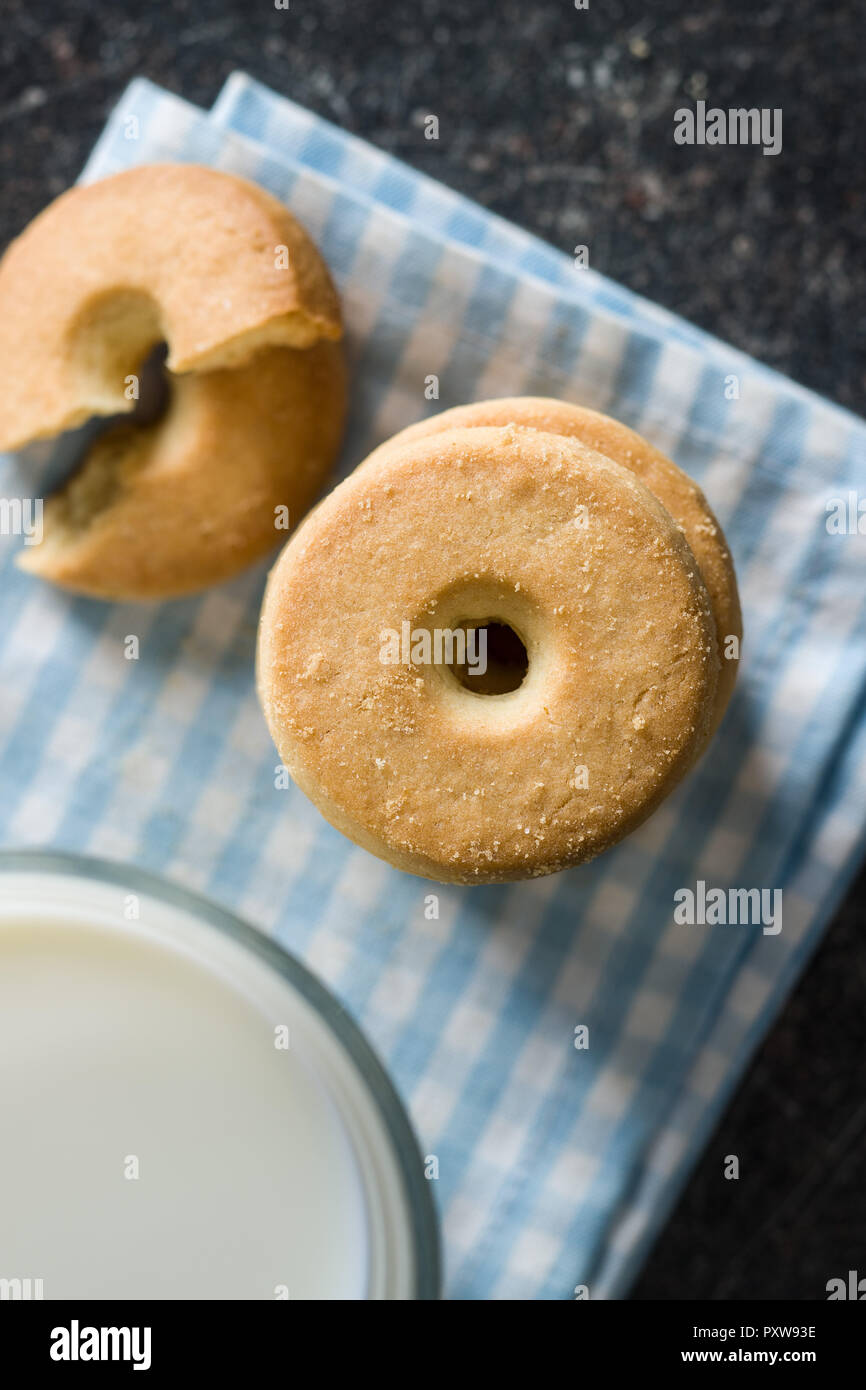 Sweet buttery biscuits on checkered napkin Stock Photo - Alamy