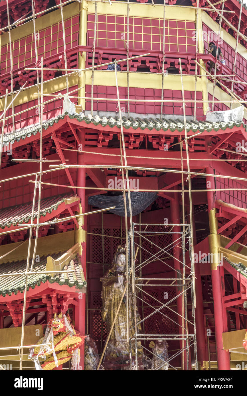 Cave scaffolding hi-res stock photography and images - Alamy