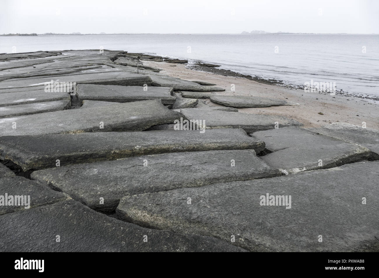 Susan hoi shell fossil cemetery hi-res stock photography and images - Alamy