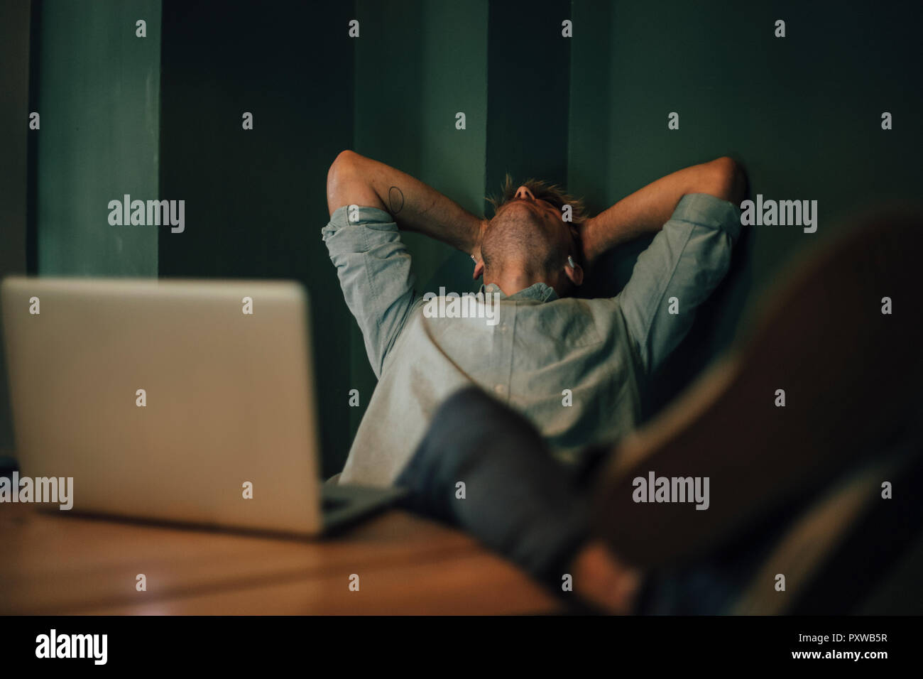 Tired man hi-res stock photography and images - Alamy