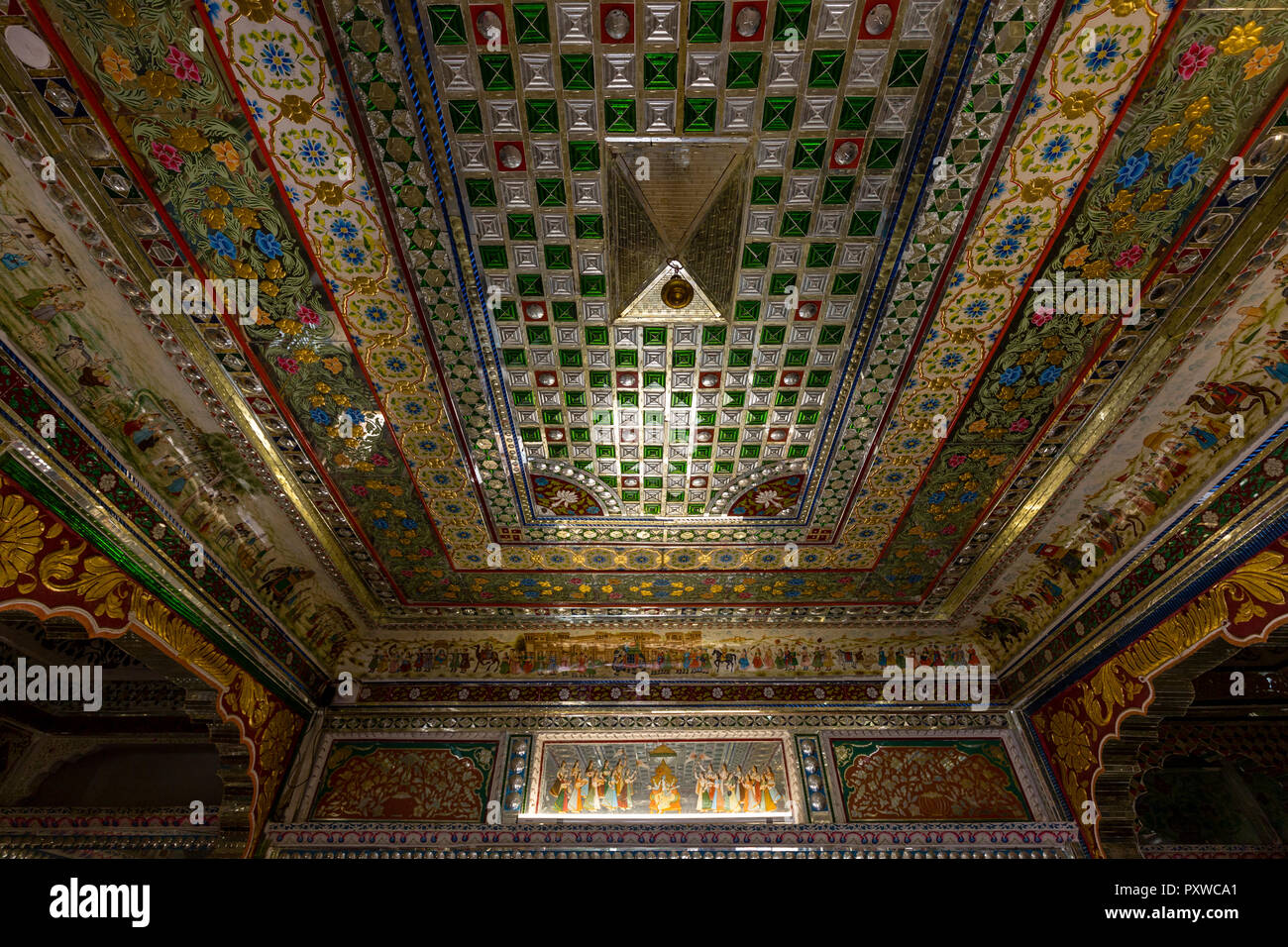 Haweli hi-res stock photography and images - Alamy