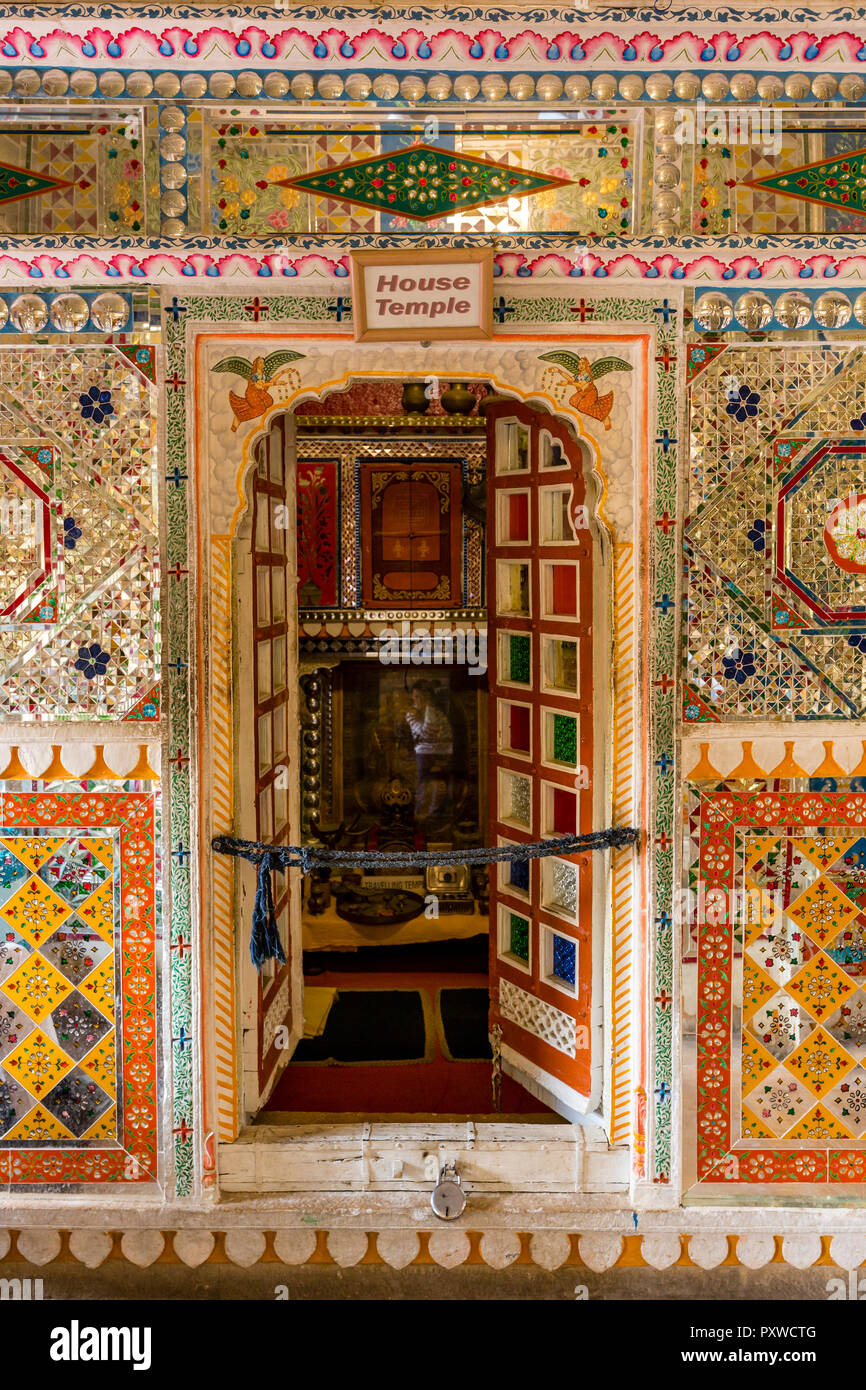 Exquisite and colourful carving, architecture and paintings inside the ...
