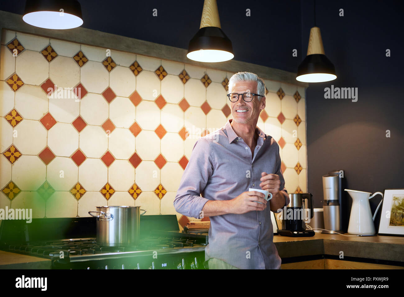 Kitchen mature hi-res stock photography and images - Alamy