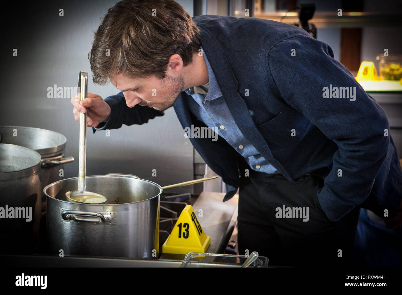 Gwilym Lee, actor playing the role of DS Charlie Nelson in Midsomer ...