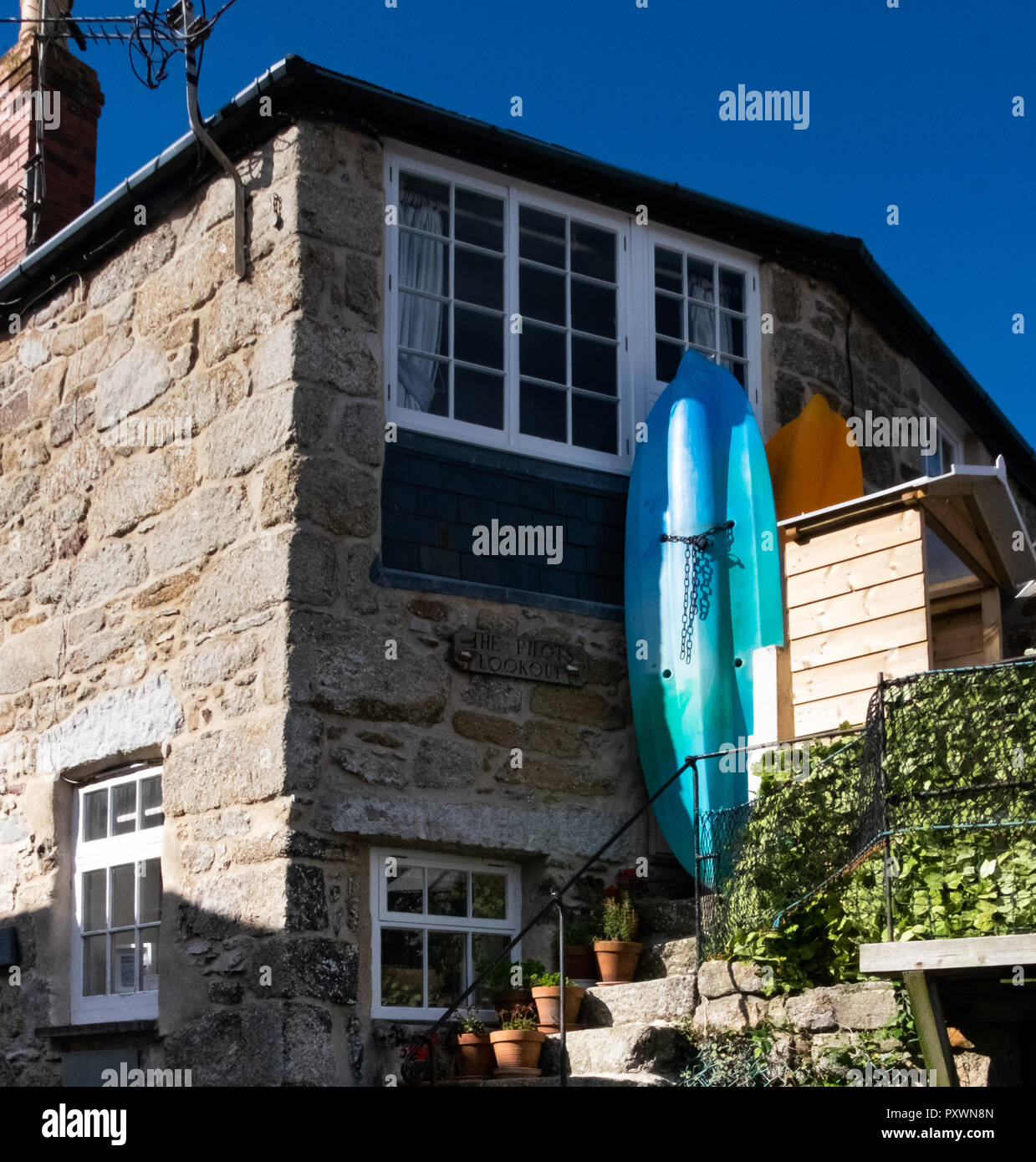 Brightly coloured surfboard hi-res stock photography and images - Alamy