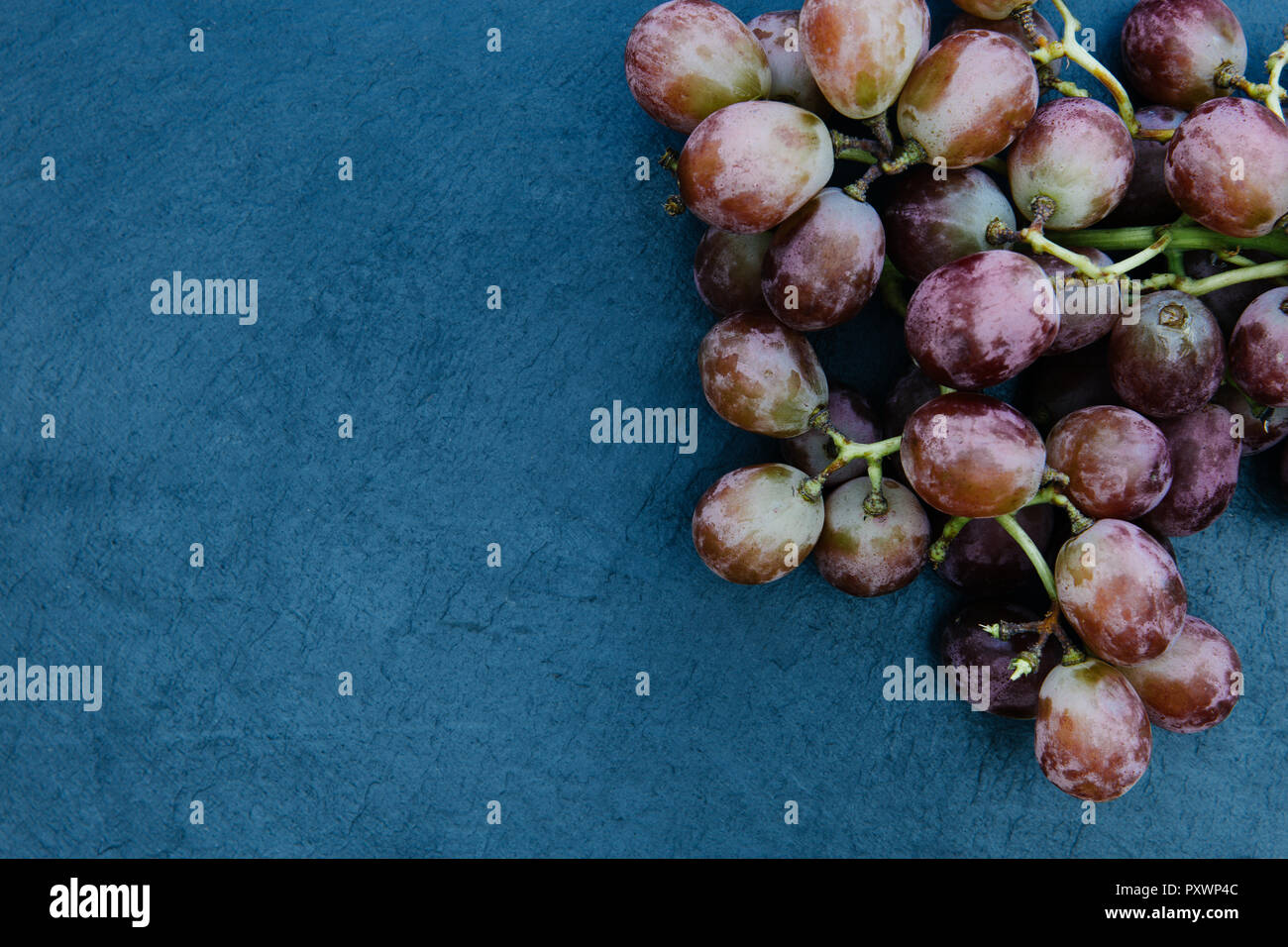 Grapes texture hi-res stock photography and images - Alamy