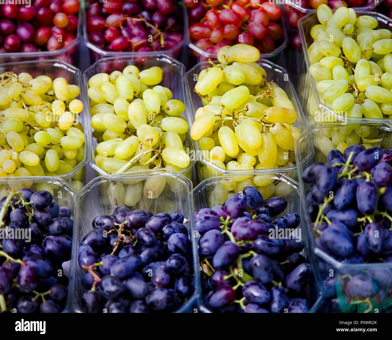 Grape varieties hi-res stock photography and images - Alamy