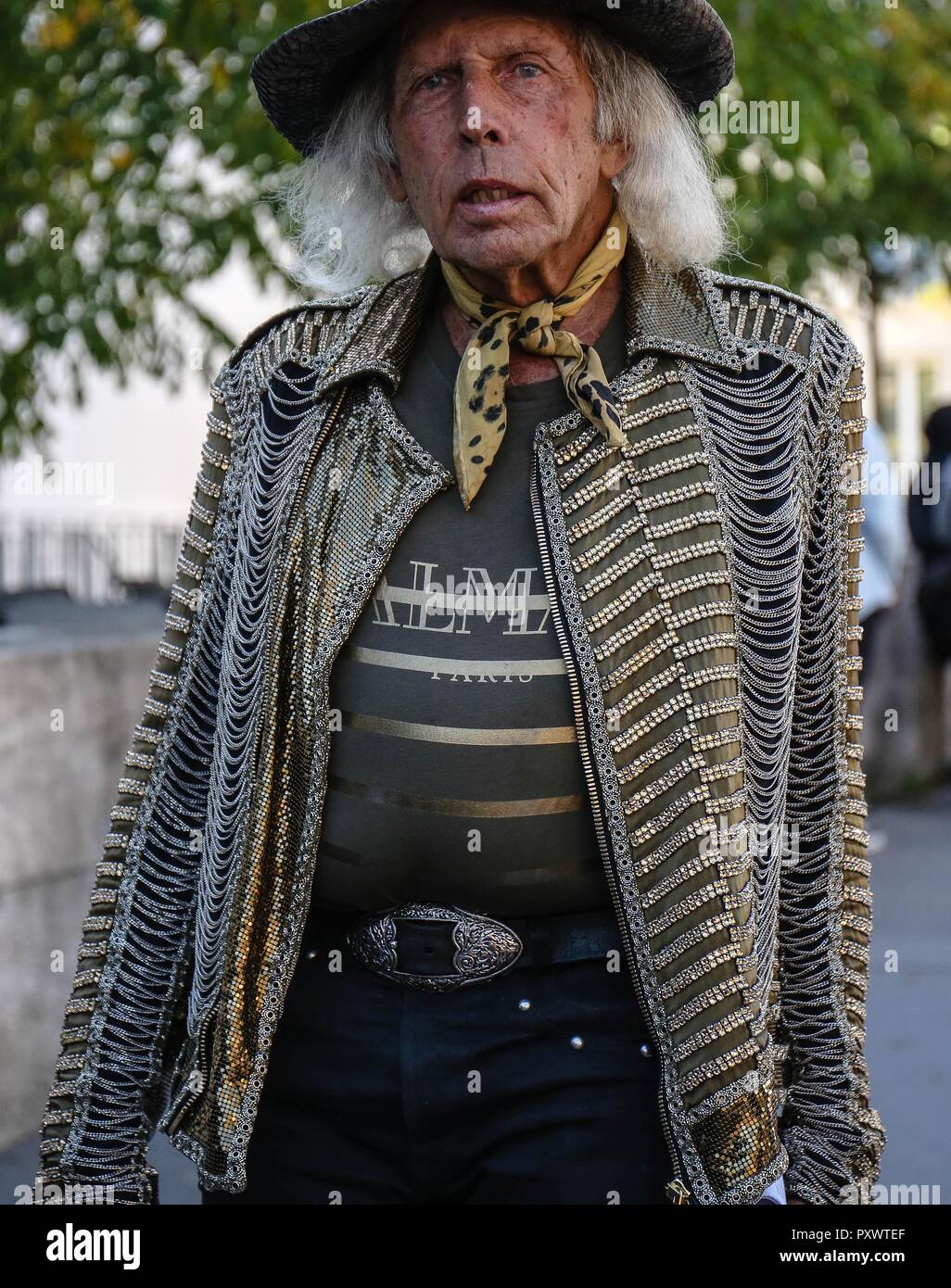 James goldstein paris fashion week hi-res stock photography and images ...