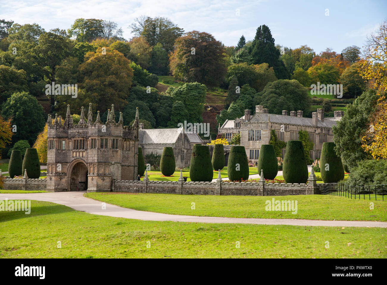 Lanhydrock gardens lanhydrock garden hi-res stock photography and ...
