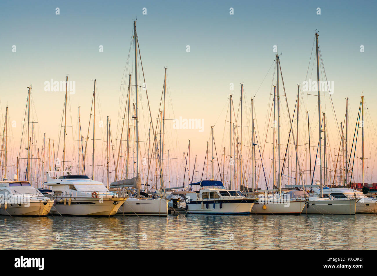 Valencian boats hi-res stock photography and images - Alamy
