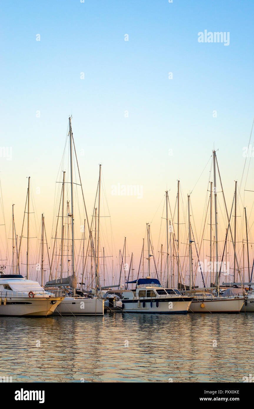 Sailboat valencia hi-res stock photography and images - Alamy