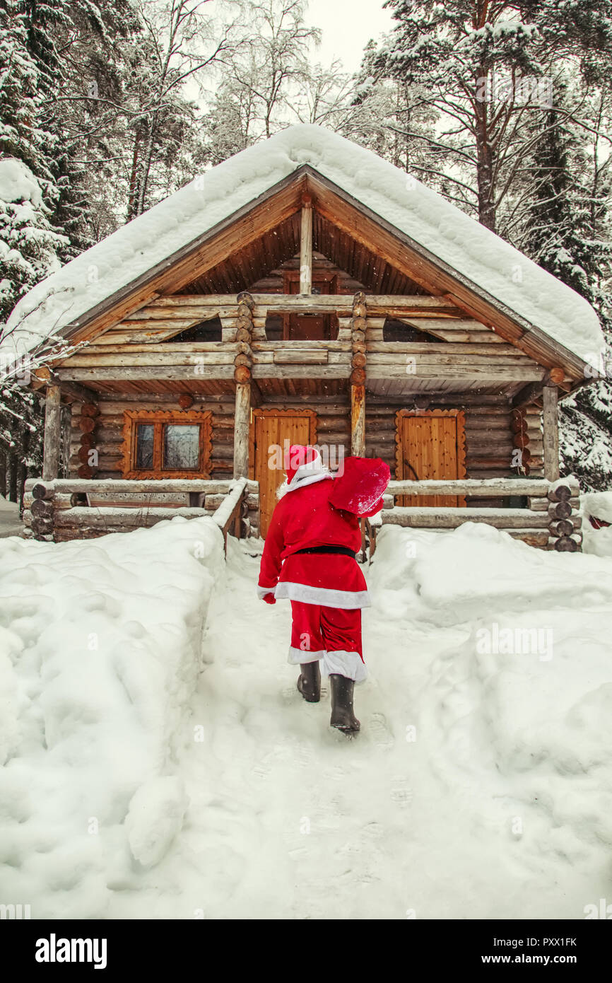 The daily life of Santa Claus. Home of Santa Claus at the North Pole ...