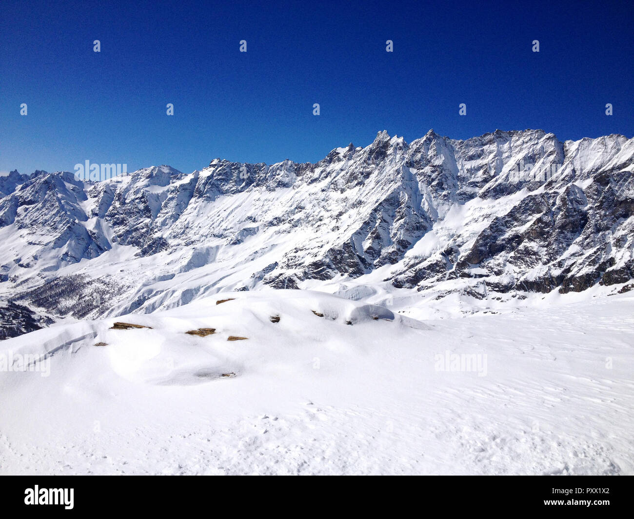 Cielo alto cervinia hi-res stock photography and images - Alamy