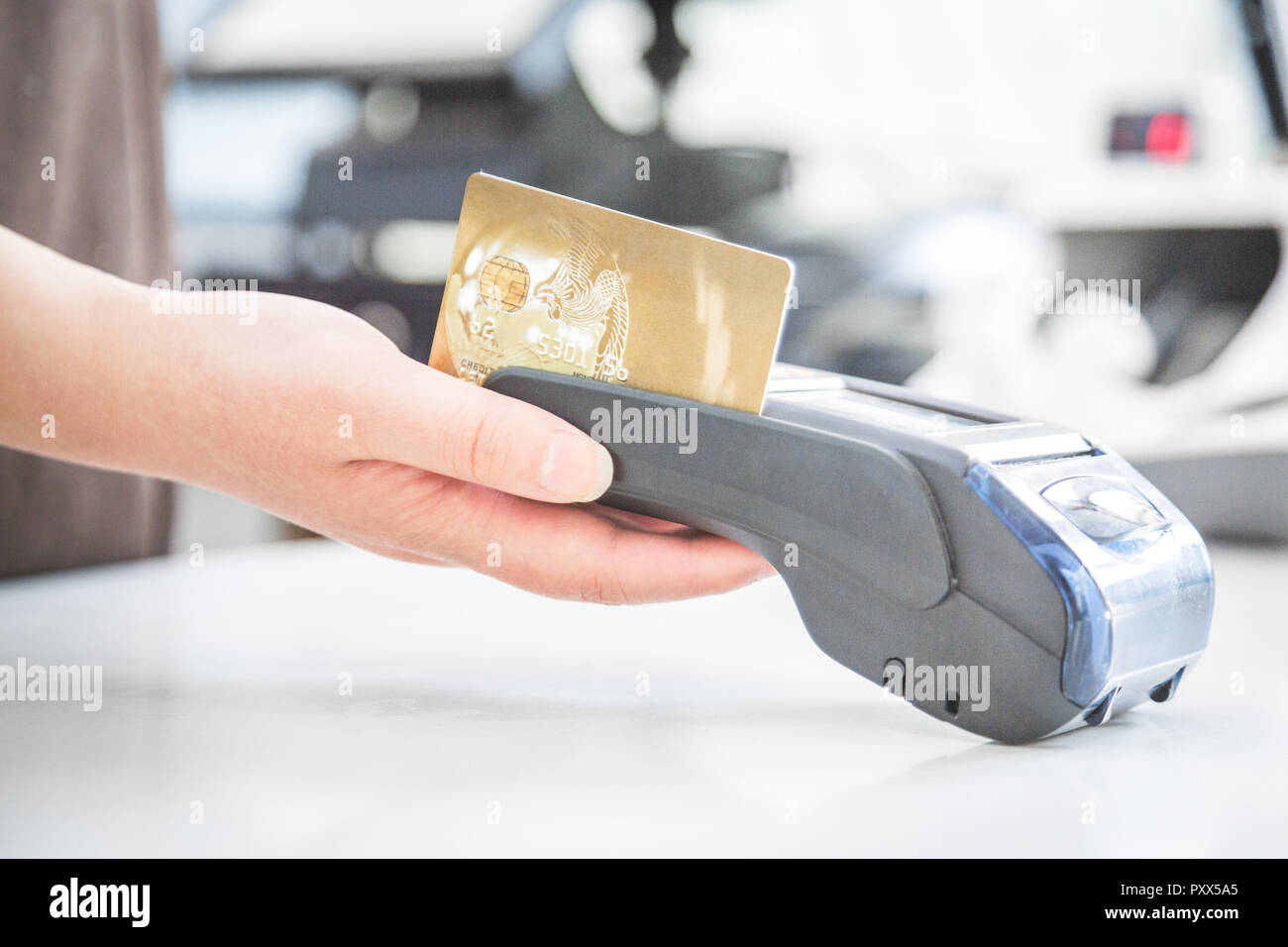 Chip and pin machine shop hi-res stock photography and images - Alamy