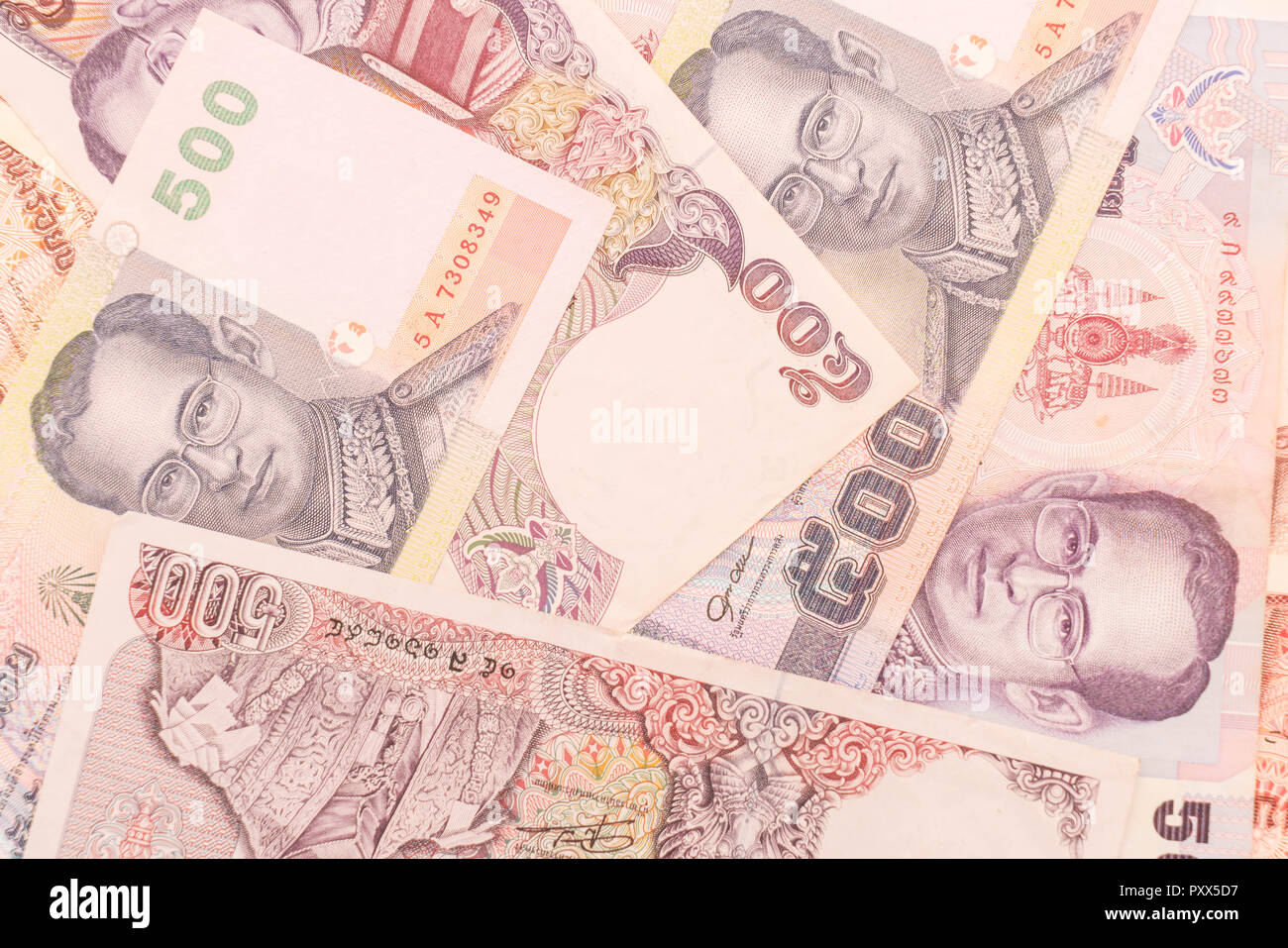 close up view of cash money bath bills Stock Photo - Alamy
