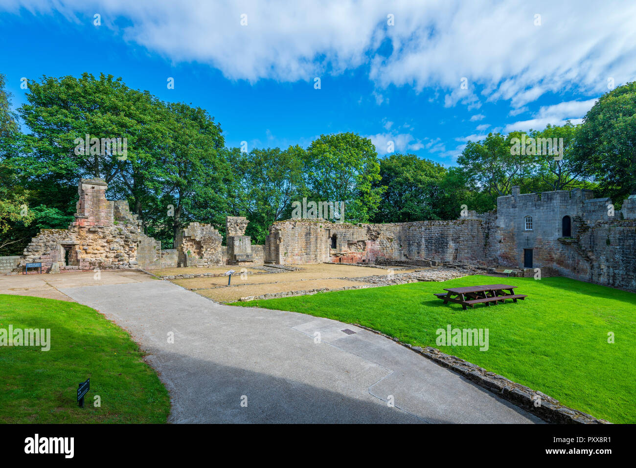 Prudhoe castle hi-res stock photography and images - Alamy