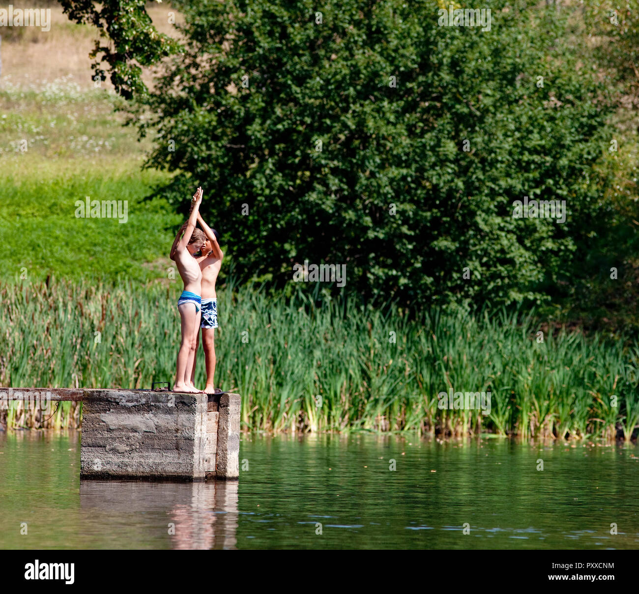 Learning to dive hi-res stock photography and images - Alamy