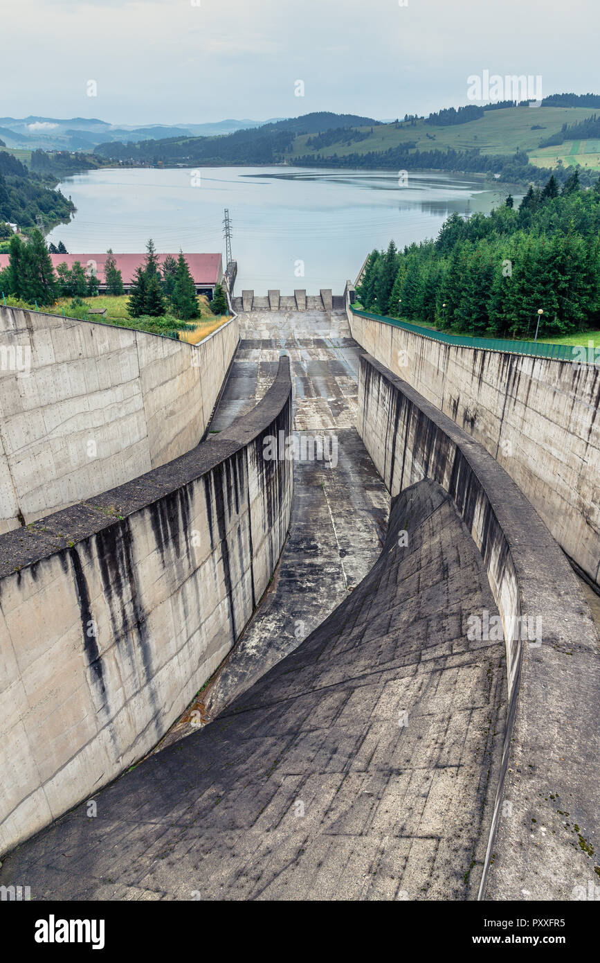 Artificial water flow hi-res stock photography and images - Alamy