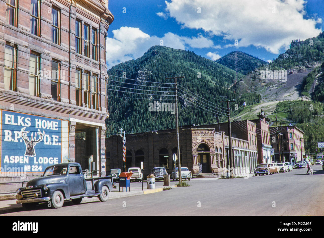 Aspen, in Colorado’s Rocky Mountains, America. An old GMC pickup truck ...