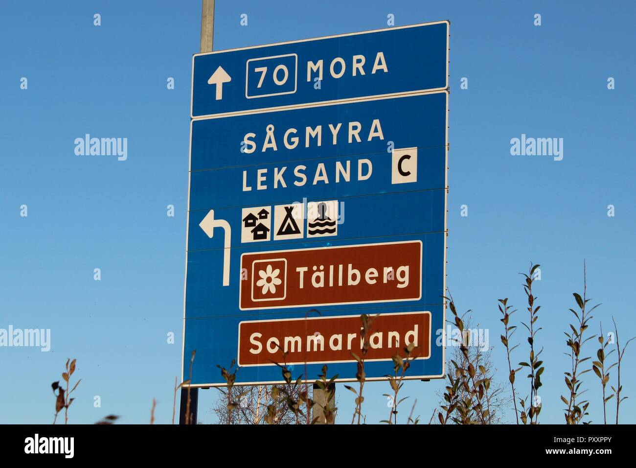 Info traffic hi-res stock photography and images - Alamy