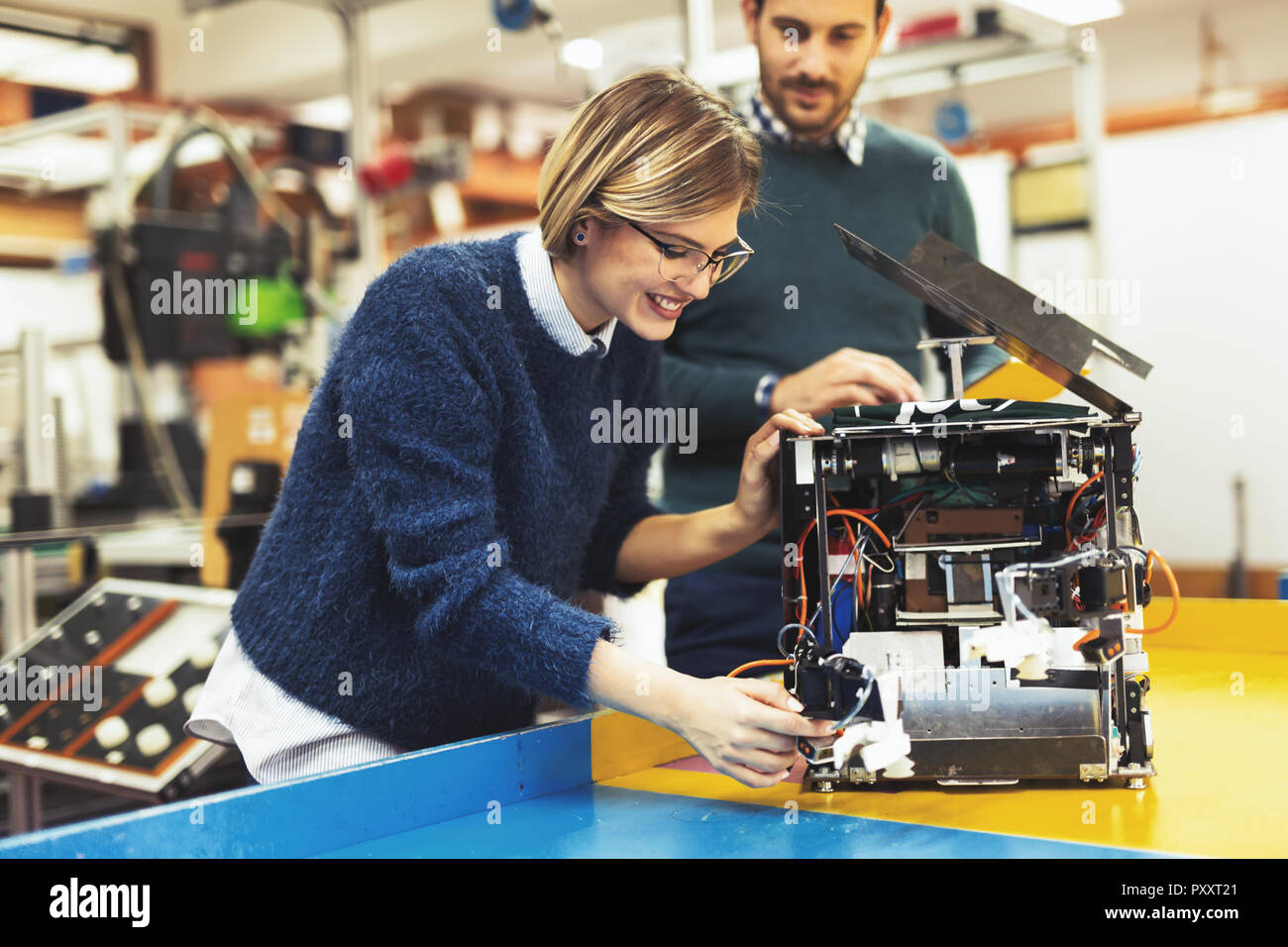 Students team project hi-res stock photography and images - Alamy