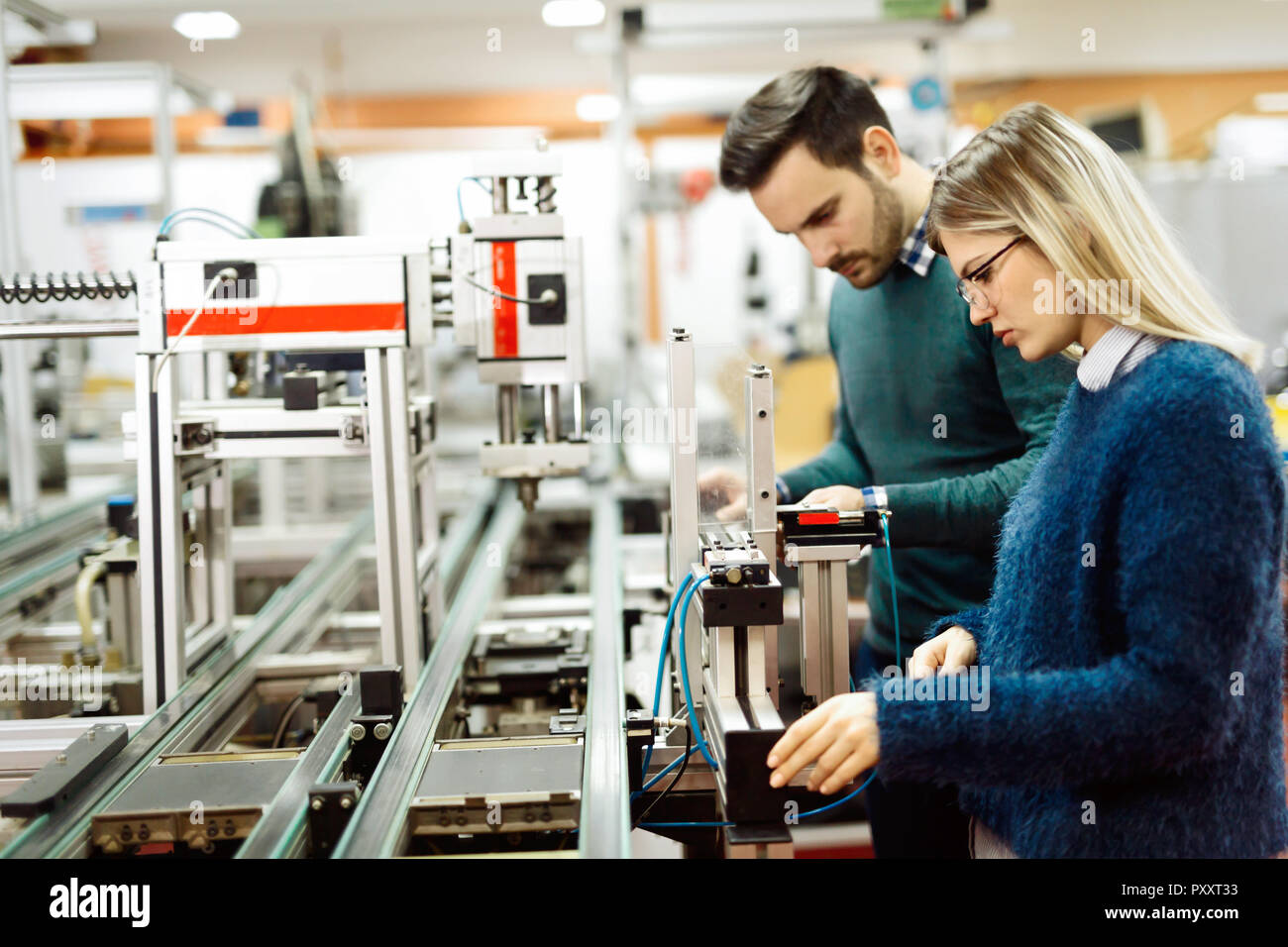 Electrical engineer student hi-res stock photography and images - Alamy