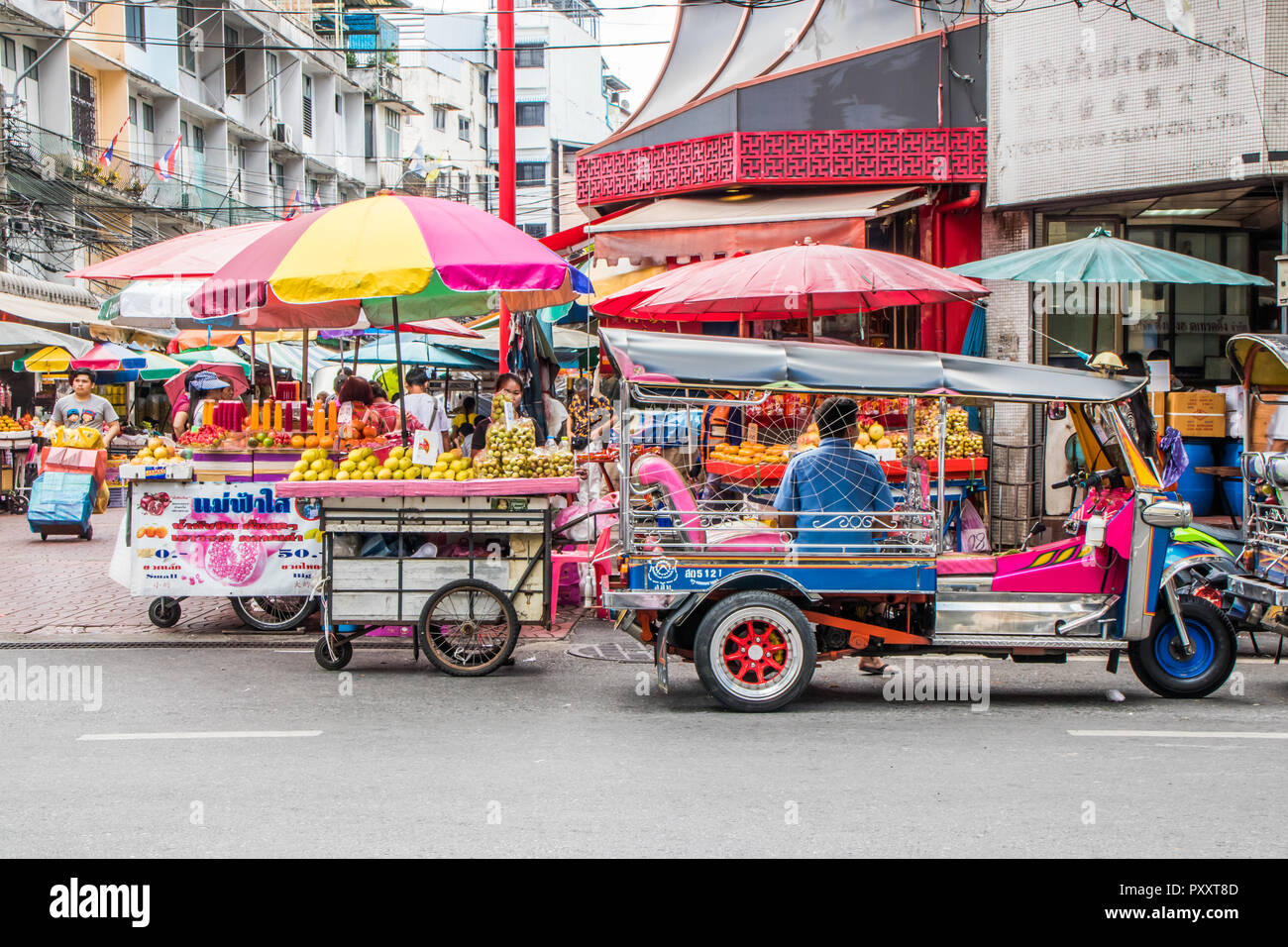 Typical chinese street scene hi-res stock photography and images - Alamy