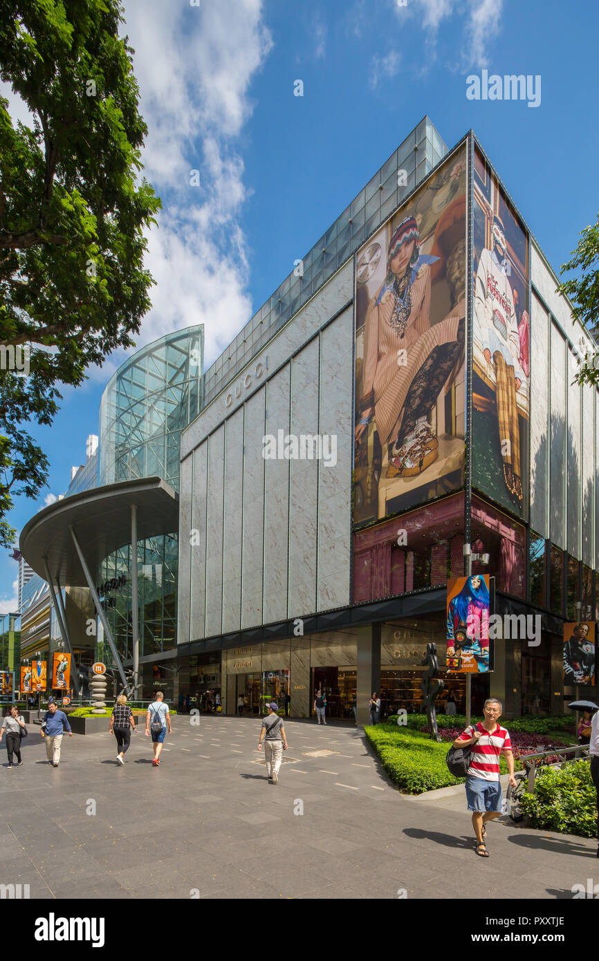 The paragon mall along orchard road hi-res stock photography and images ...