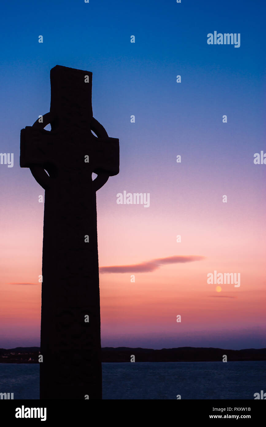 Iona cross hi-res stock photography and images - Alamy